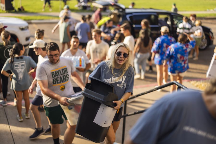 2025 Move-In Parking Lot Closures, Traffic Routes | Media and Public ...