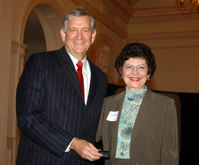 Baylor Honors Outstanding University Staff, Presents Service Awards ...
